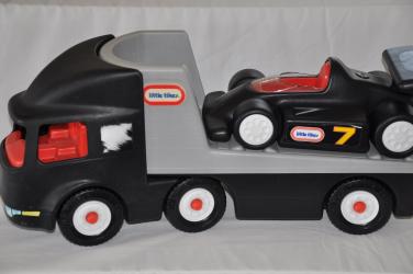 RACING TEAM SET -LITTLE TIKES